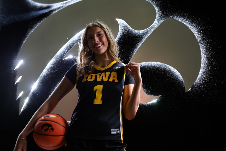 Woliczko Is Coming To Hawkeyes To Win, And She Wants To Help Add To The ...